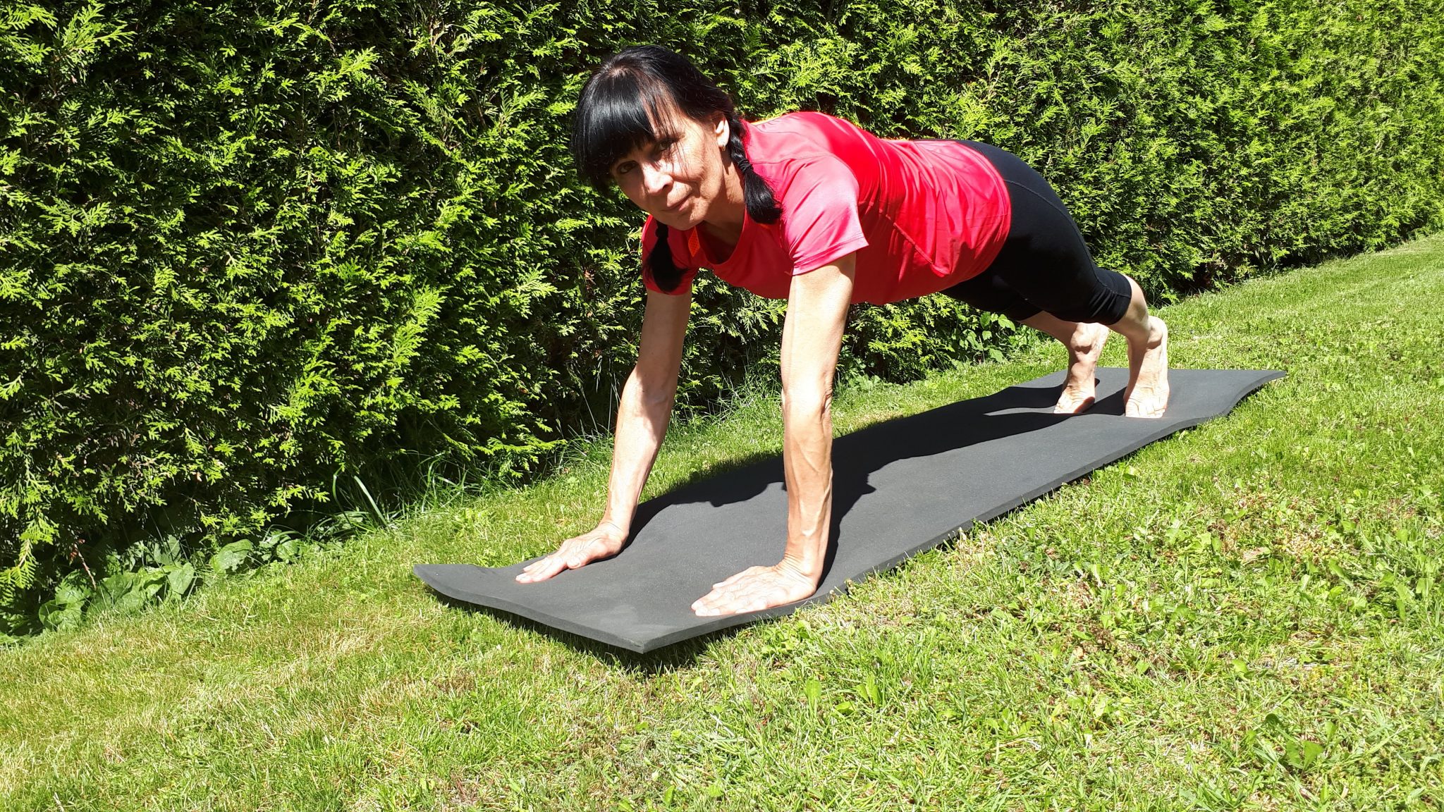 Prkno neboli plank je jeden z nejúčinnějších cviků na posílení core.